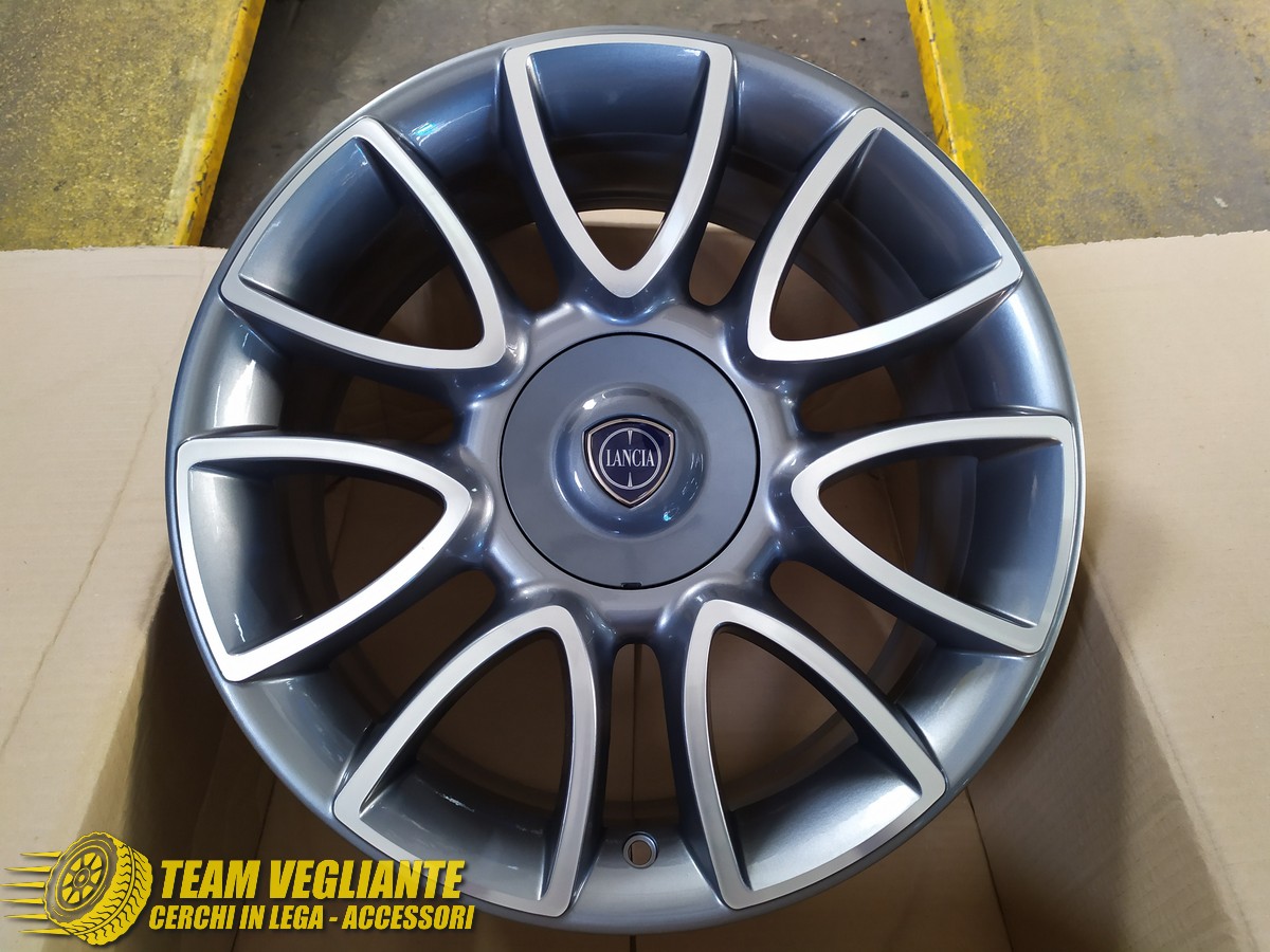 F637 4 cerchi in lega NUOVI ORIGINALI 17 pollici LANCIA DELTA - LYBRA ...
