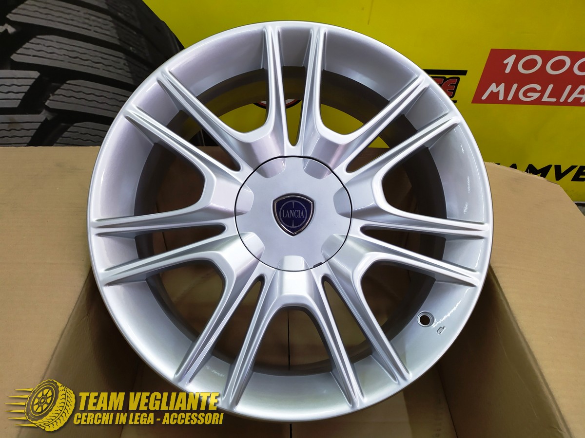 CG86 4 cerchi in lega NUOVI ORIGINALI 17 pollici LANCIA DELTA - LYBRA ...